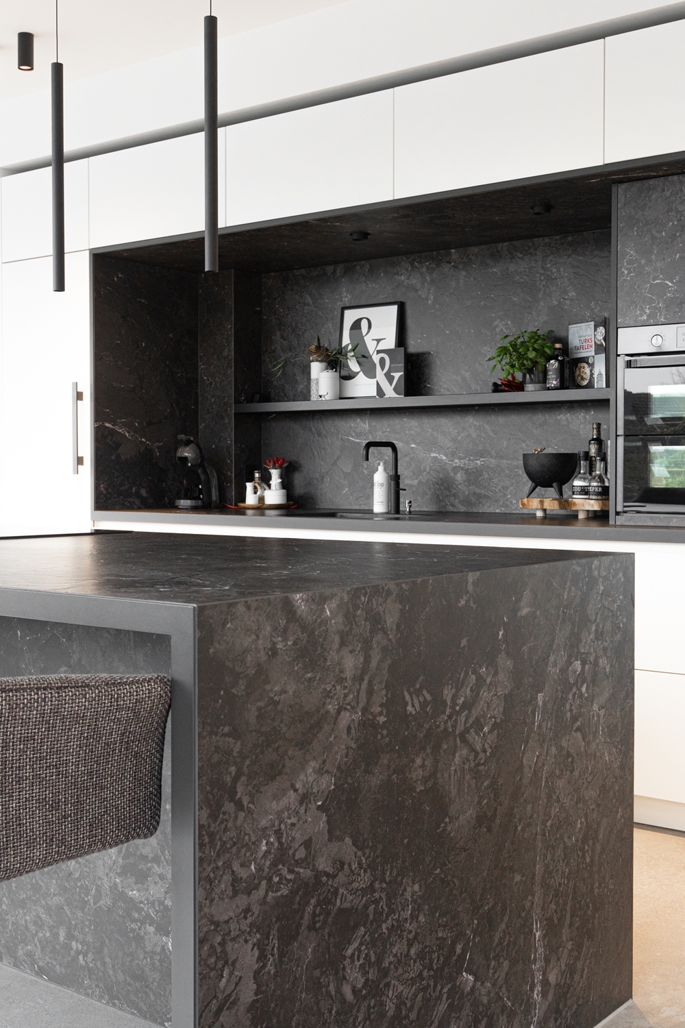 Neolith Layla
